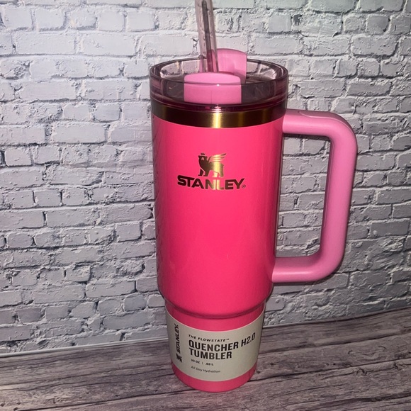Stanley | Dining | Nwt Nib Stanley 3oz Flowstate Tumbler 30oz Pink ...